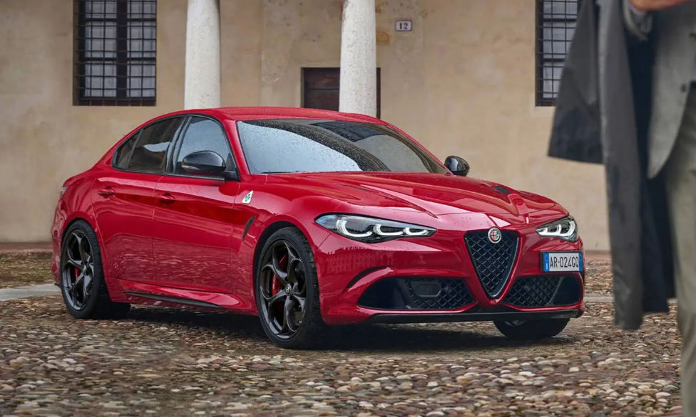 OtonomHaber - 2026 Alfa Romeo Giulia: STLA Large Platformunda 800V ...